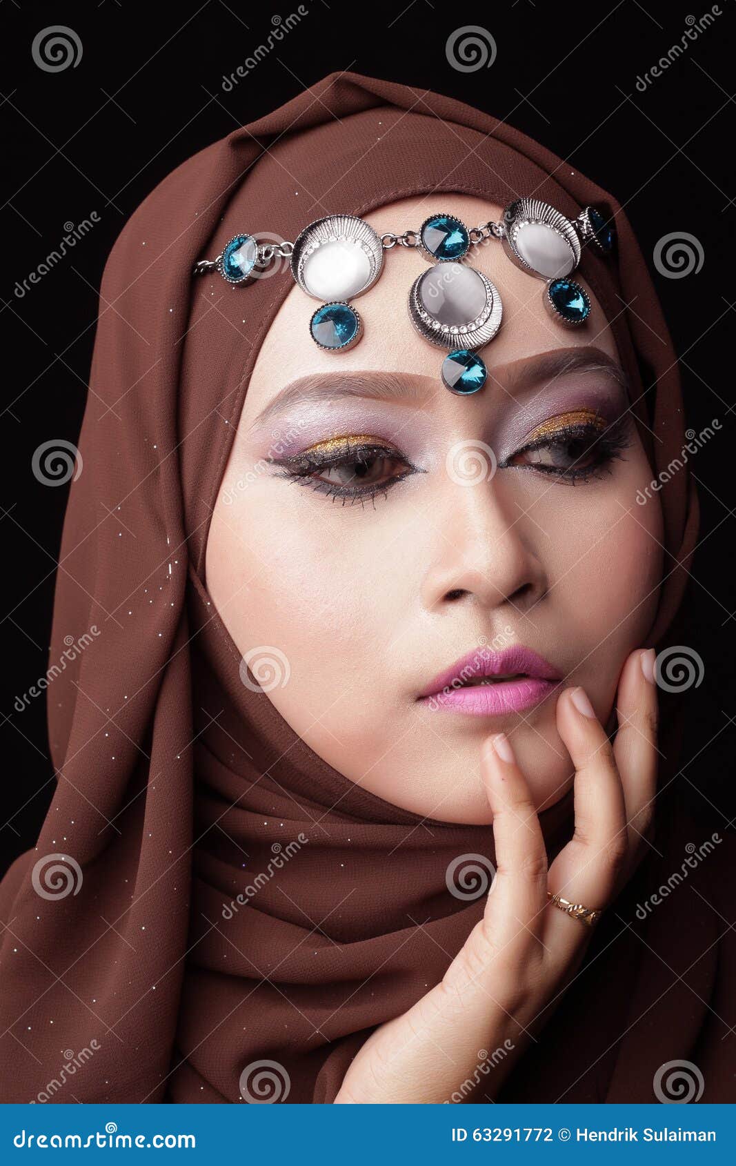 Malaysian malay woman stock photo. Image of person, bamboo - 63291772