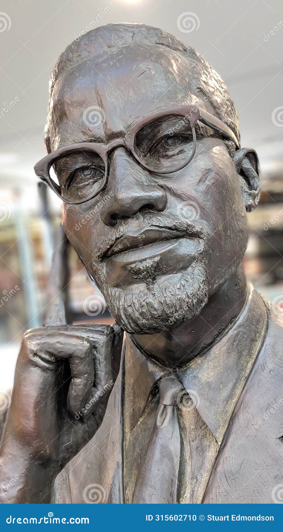 Malcom X Bust stock photo. Image of 1960, 39aph39, right - 315602710