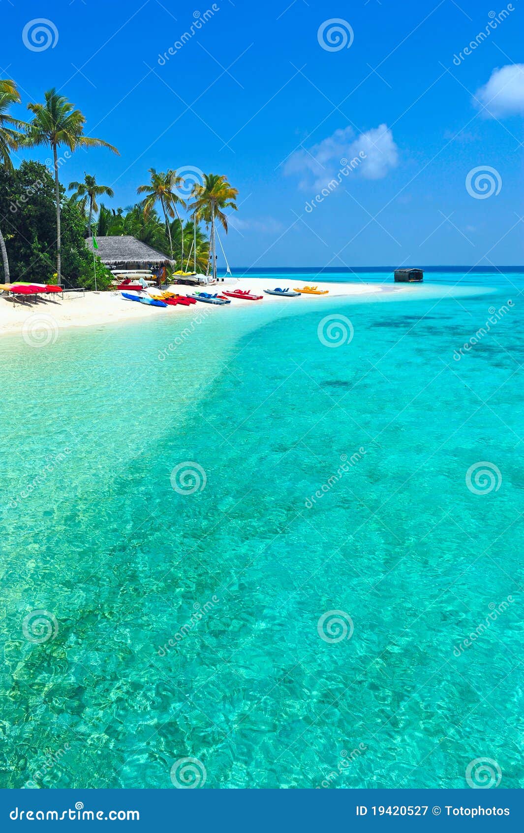 Maldives island stock image. Image of house, beach, landscape - 19420527