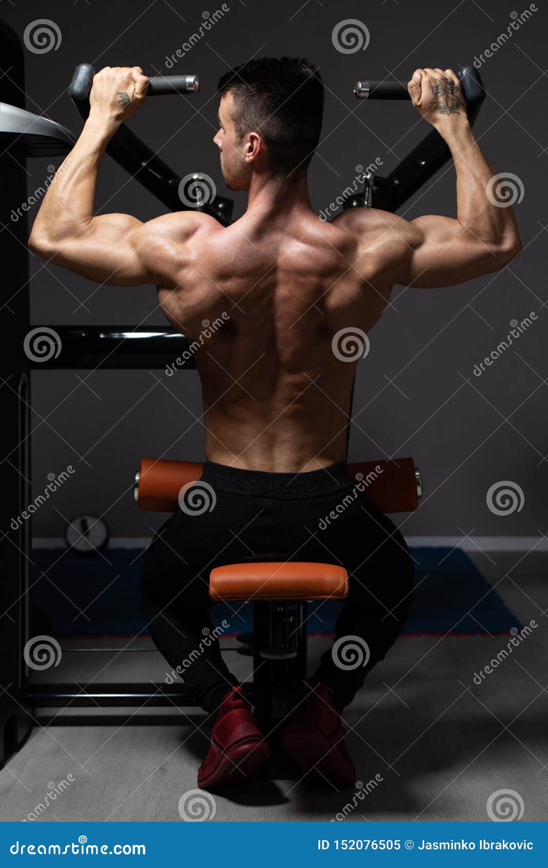Male Athlete Doing Pull Ups Stock Image - Image of flexing, muscle ...