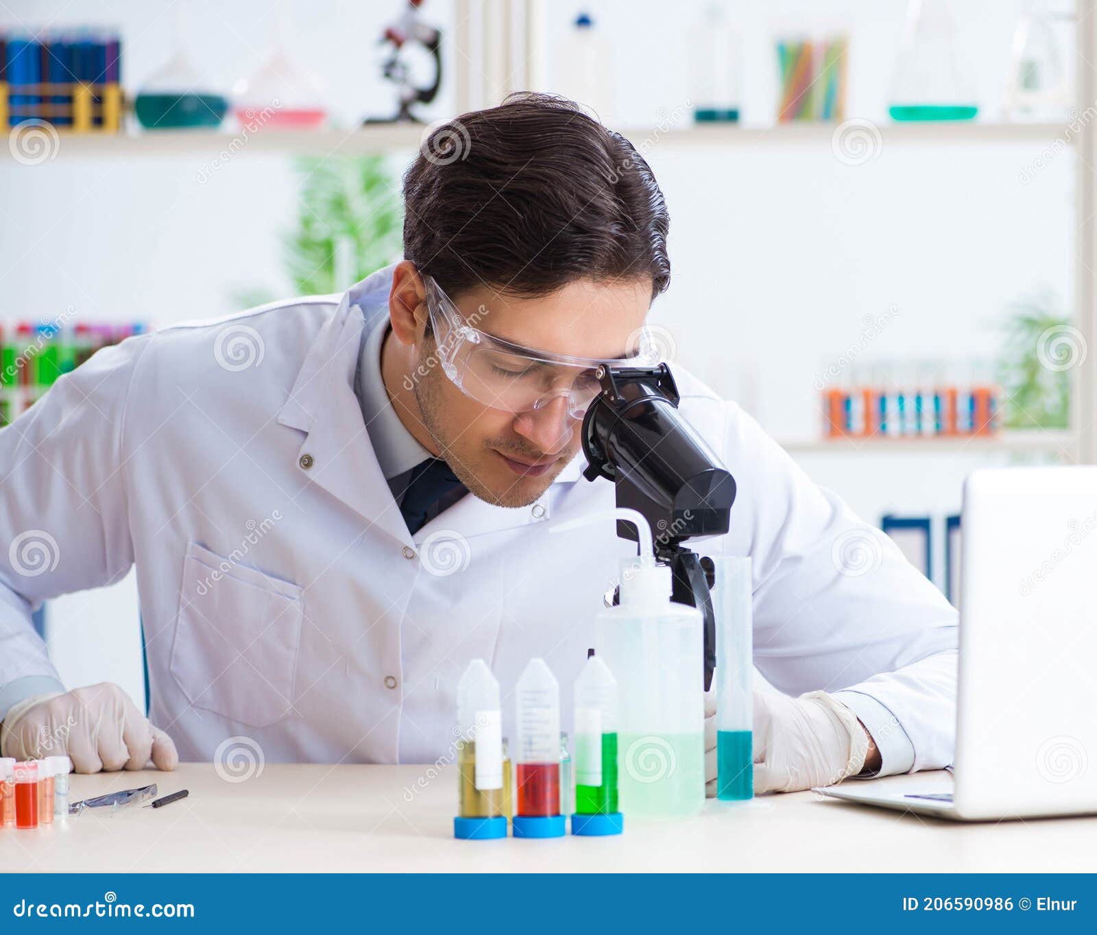 Male Biochemist Working in the Lab on Plants Stock Photo - Image of ...