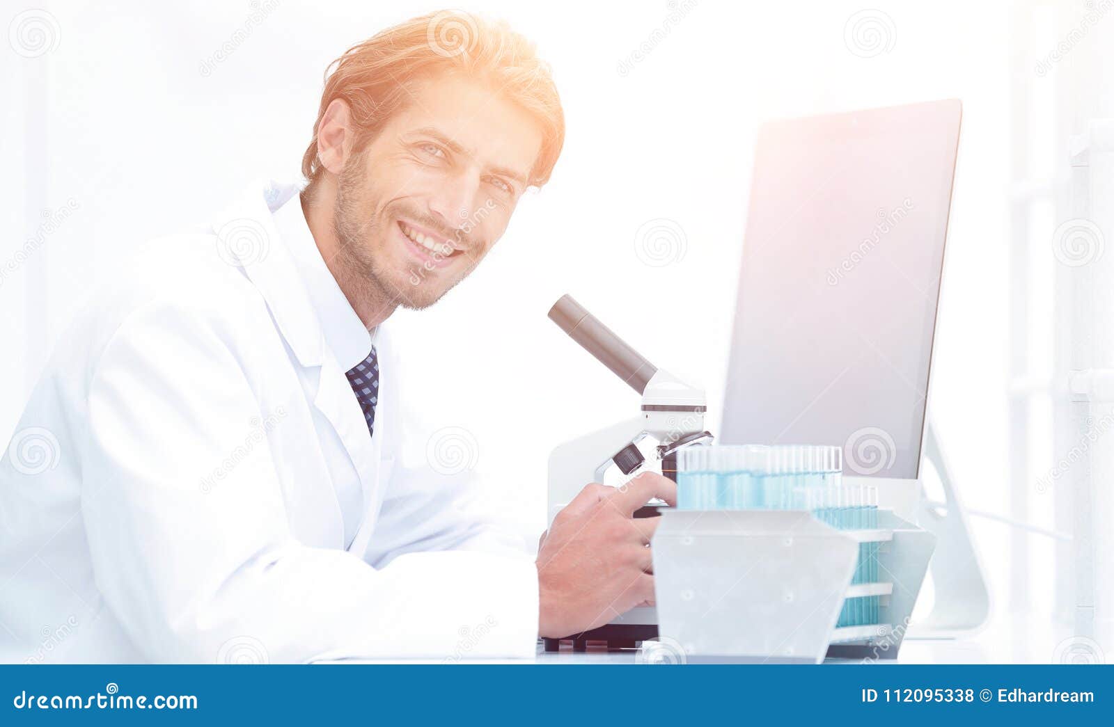 Male Chemist Scientific Reseacher Using Microscope in Laboratory Stock ...