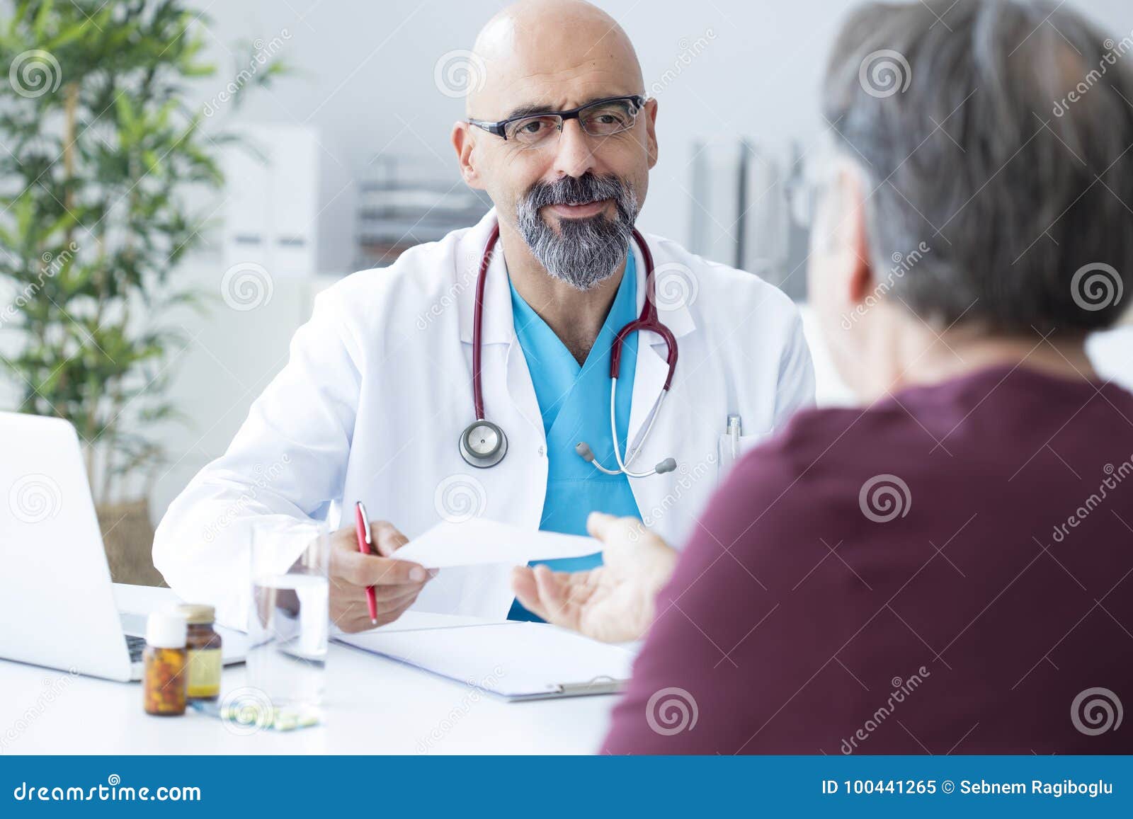 Male Doctor Talking To Patient Stock Image - Image of patient, people ... Male Doctor Talking To Patient Stock Image - Image of patient, people ...
