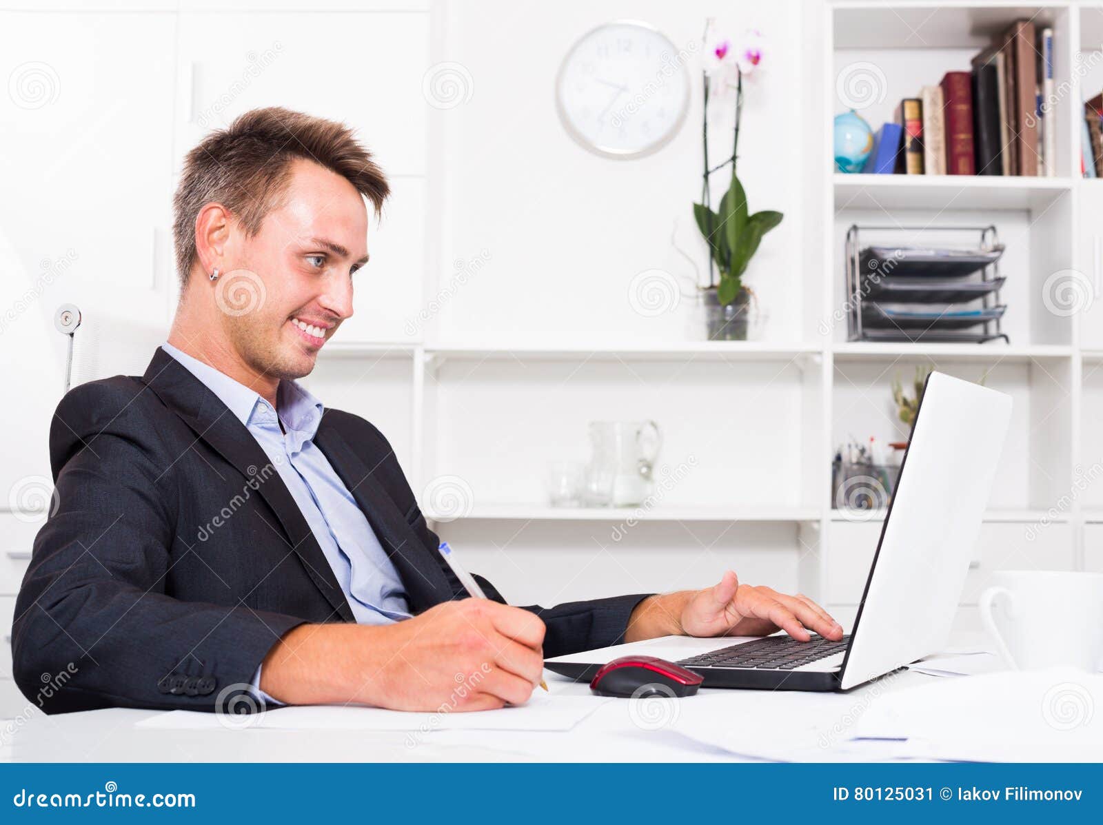 Male Employee Taking Notes on Paper Stock Image - Image of gesture ...
