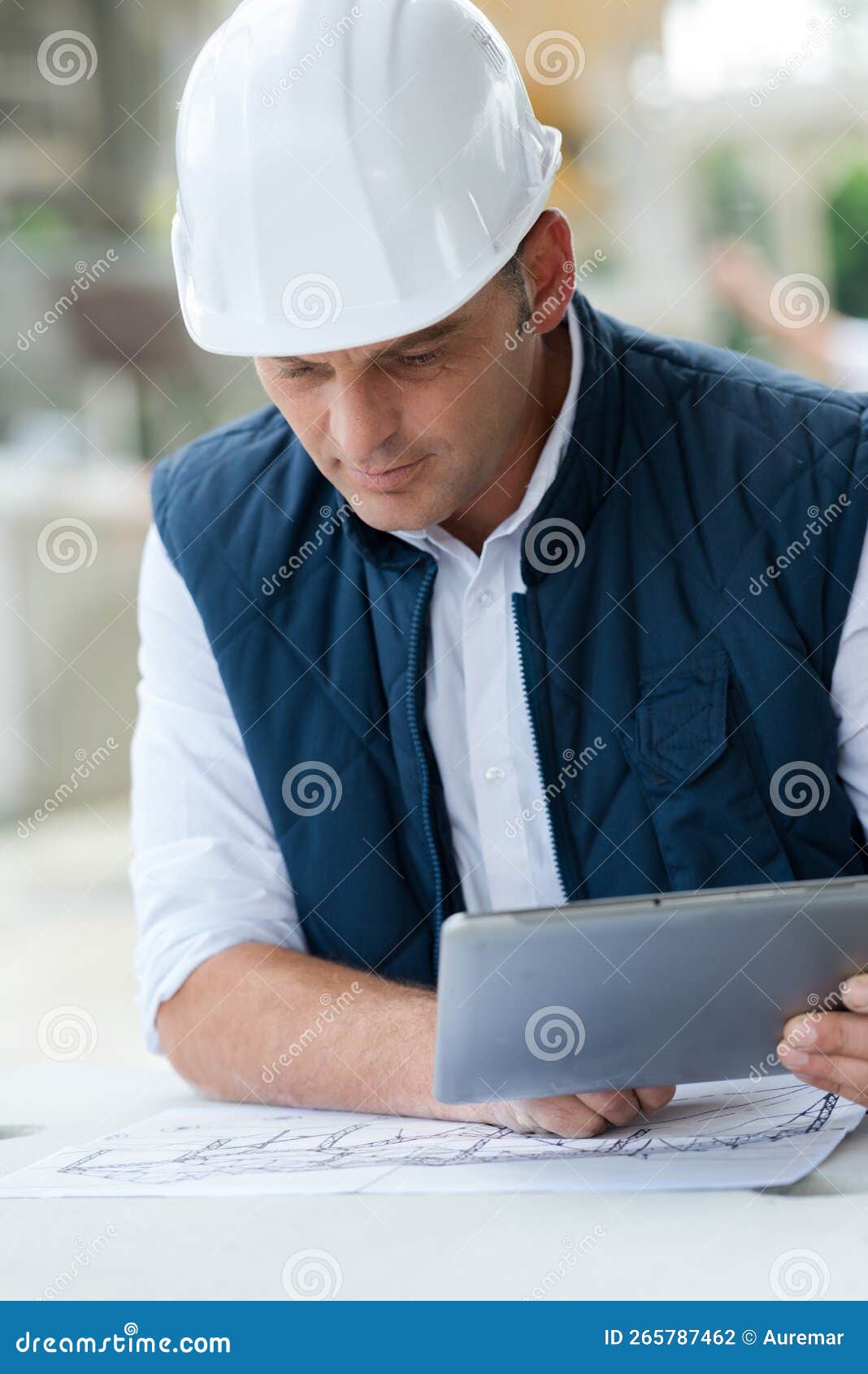 Male Engineer Tablet in Oil Refinery Plant Stock Photo - Image of ...