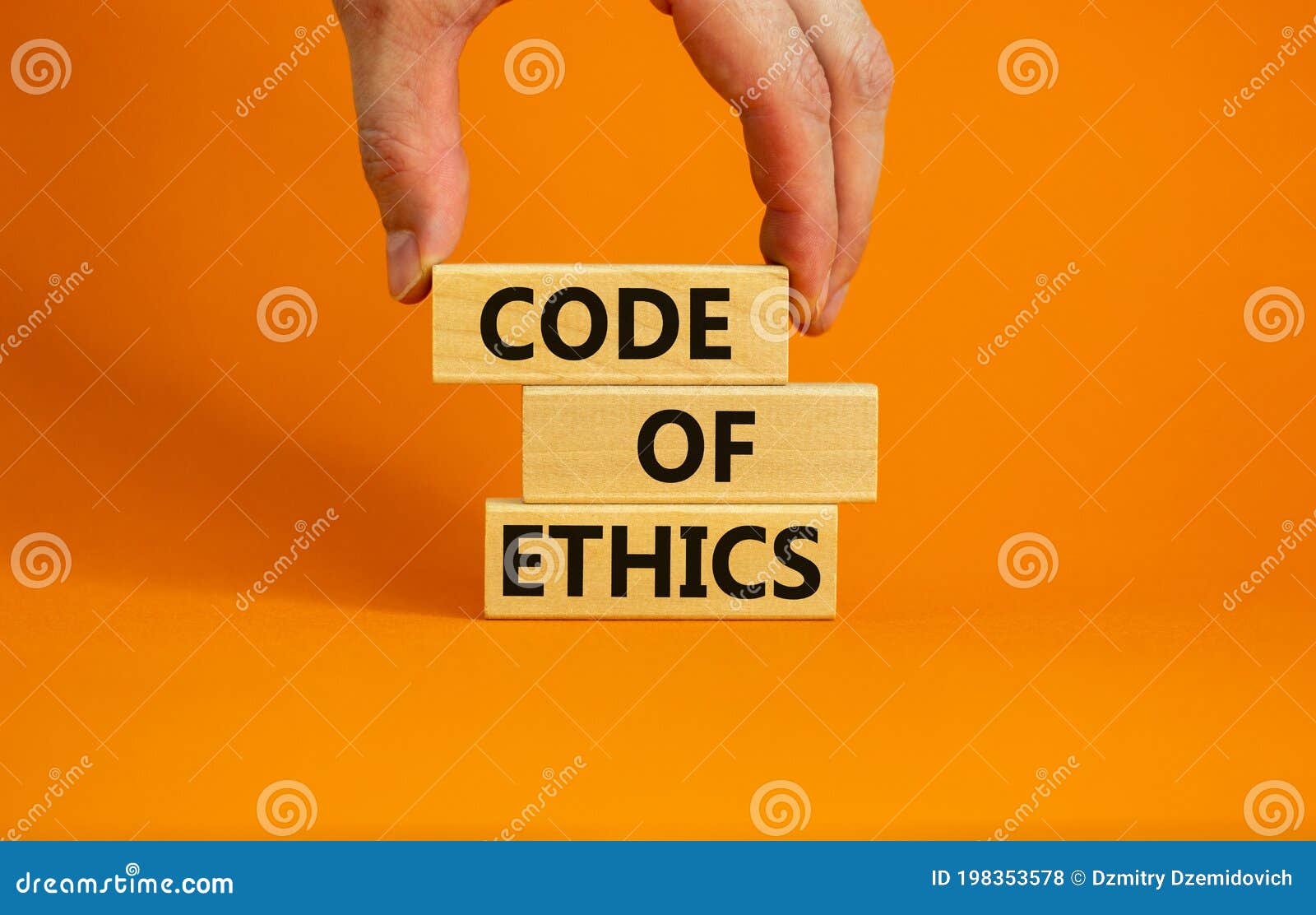 Code Of Ethics Symbol. Green Shining Light Bulb Icon. Words `Code Of ...