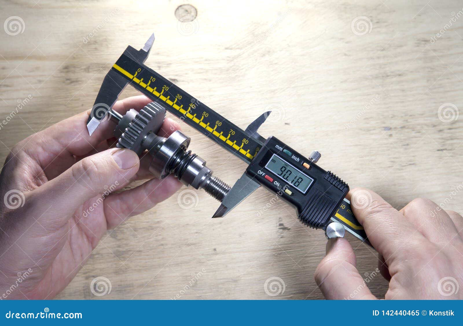 Male Hands with Digital Caliper Stock Image - Image of micrometer ...