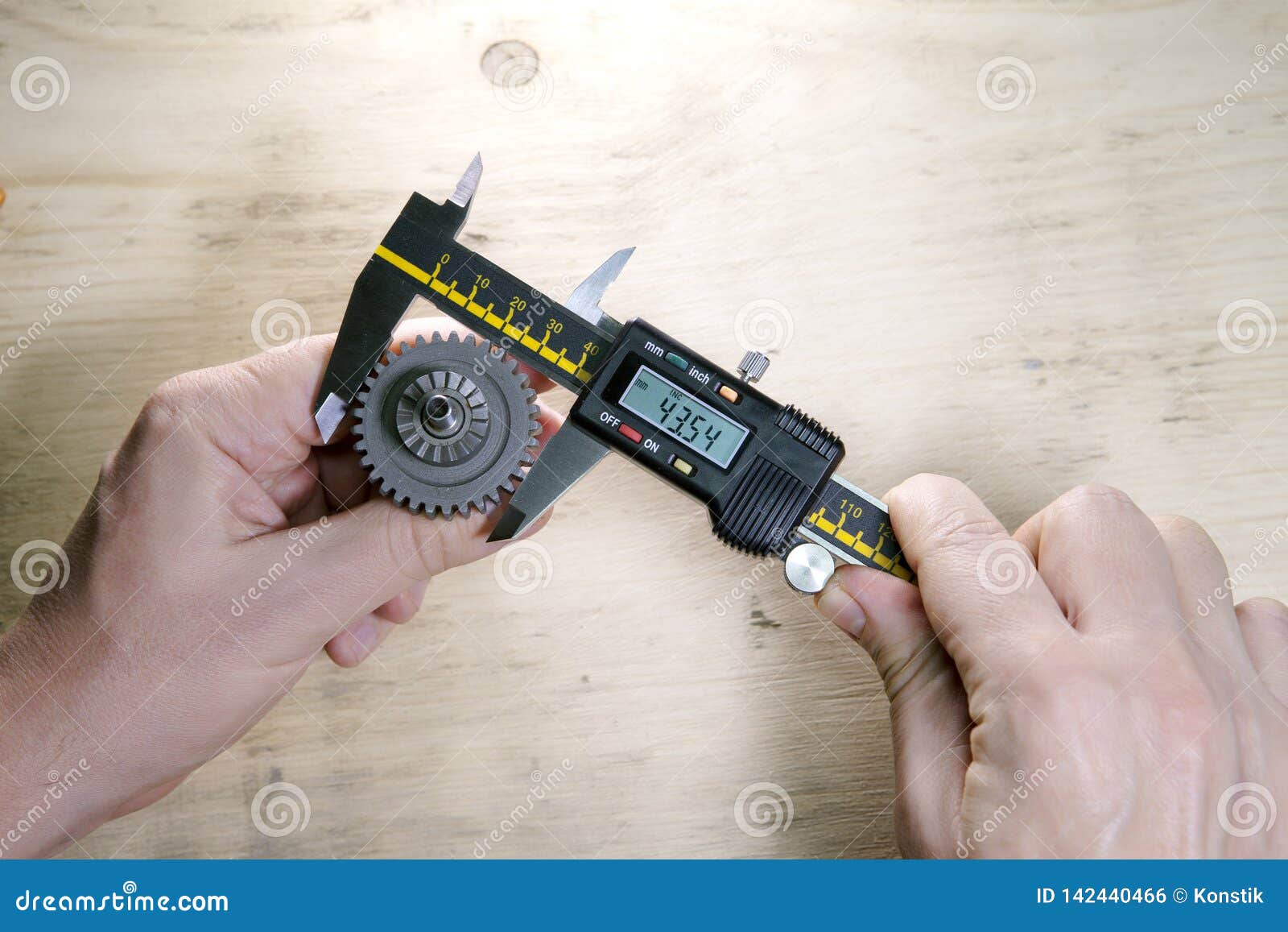Male Hands with Digital Caliper Stock Photo - Image of steel, hands ...