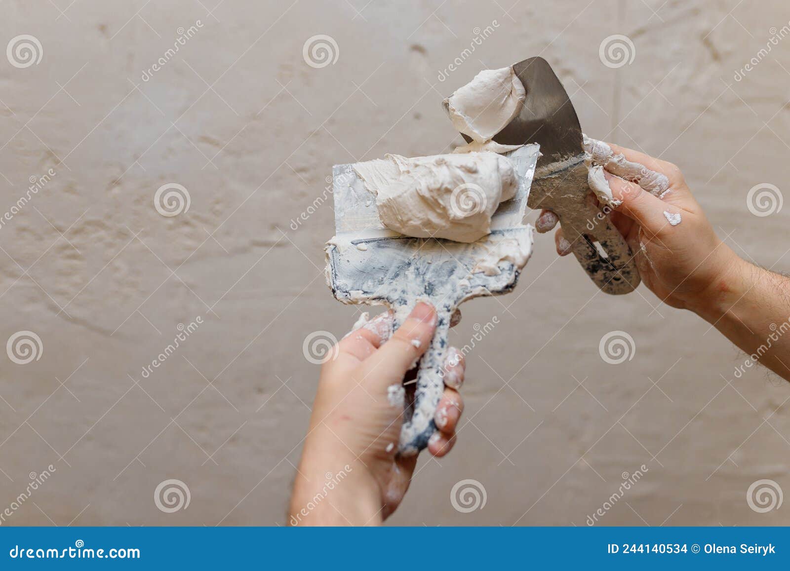 Male Hands with Spatula Using Putty for Wall, Builder Making Overhaul ...