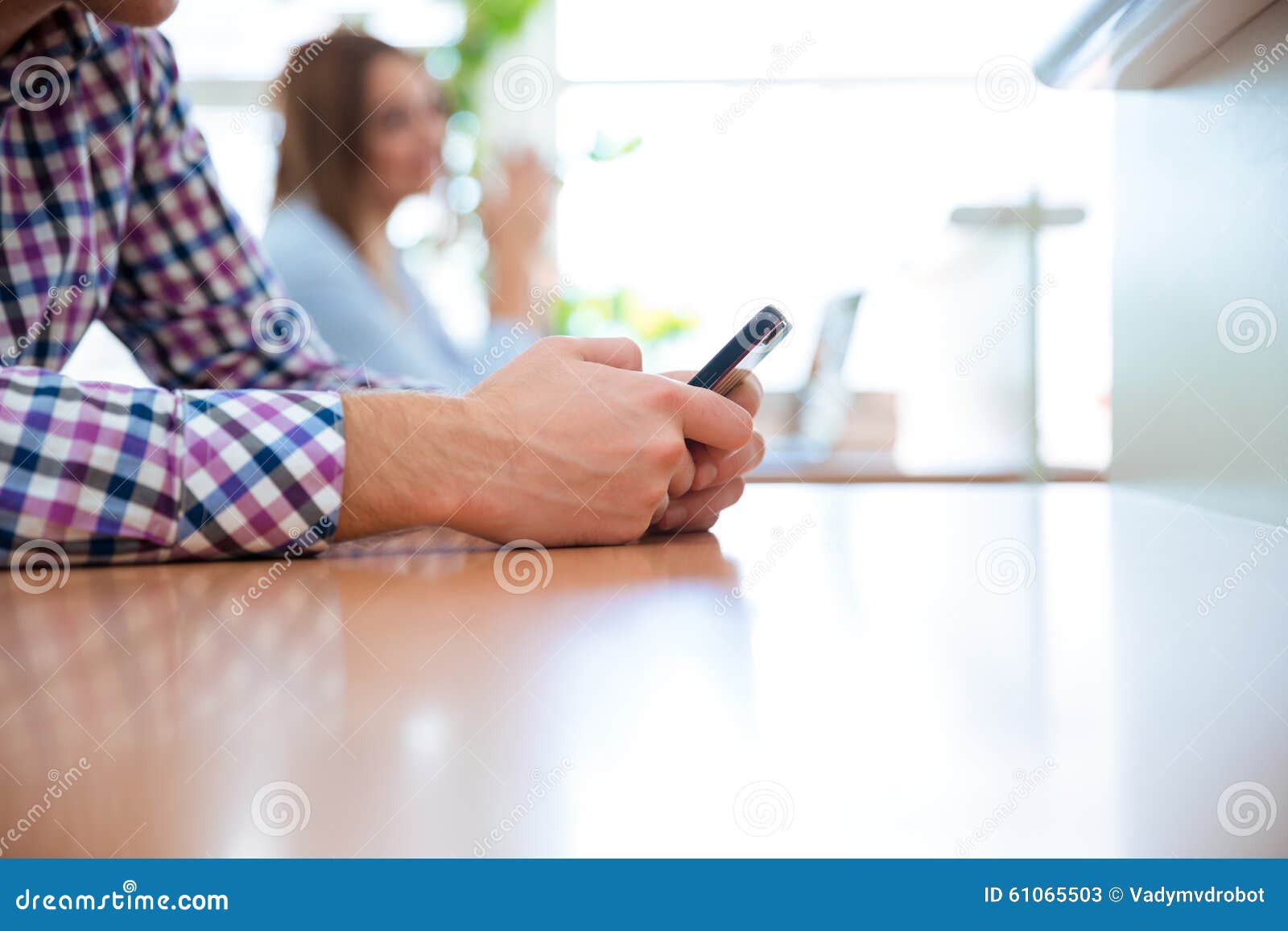 Male Hands Using Smartphone Stock Image - Image of internet, classroom ...