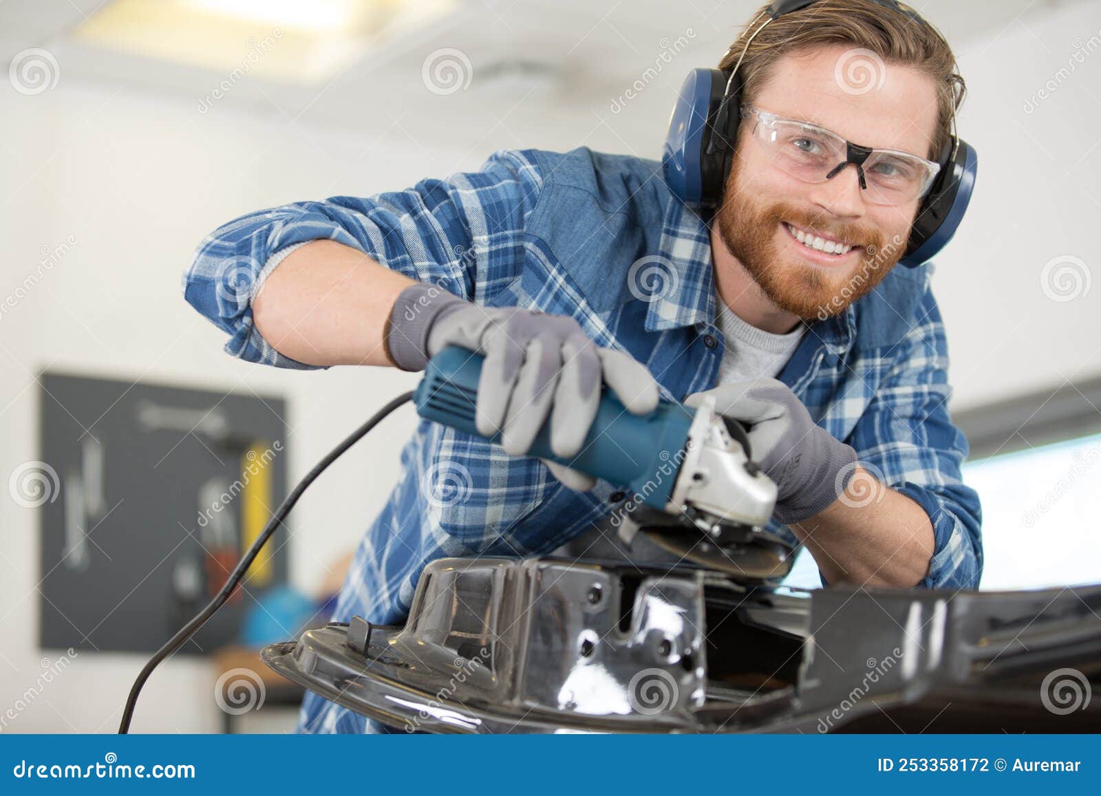 Male Mechanic Using Angle Grinder Stock Photo - Image of grinder ...