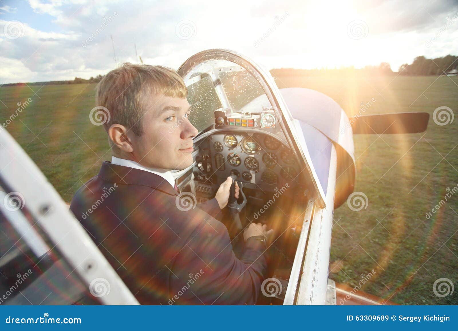 Male pilot small plane stock image. Image of aircraft - 63309689