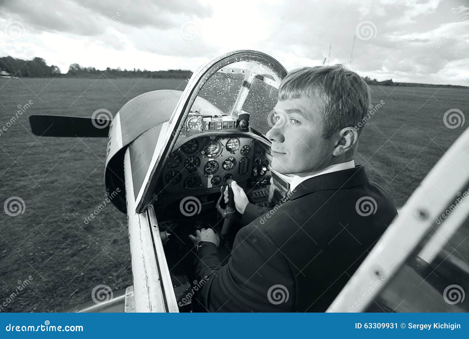 Male pilot small plane stock image. Image of copilot - 63309931