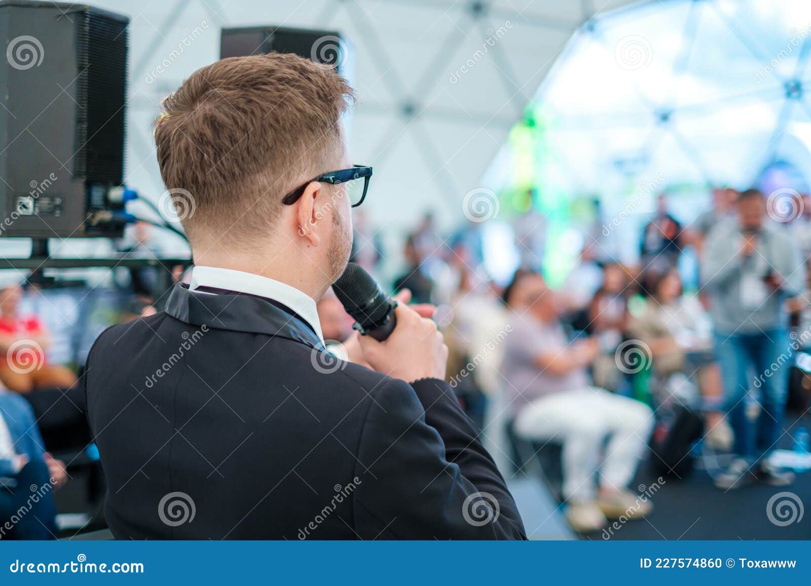 Male Presenter Speaks To Audience Editorial Image - Image of listeners ...