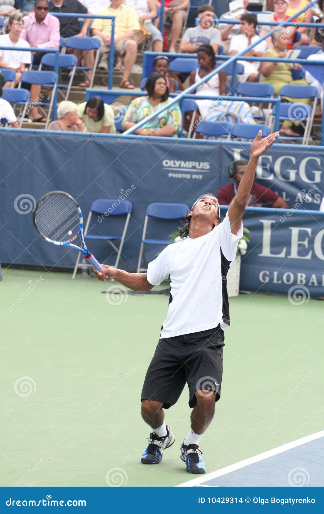 Male Professional Tennis Player Serve Editorial Stock Image - Image of ...