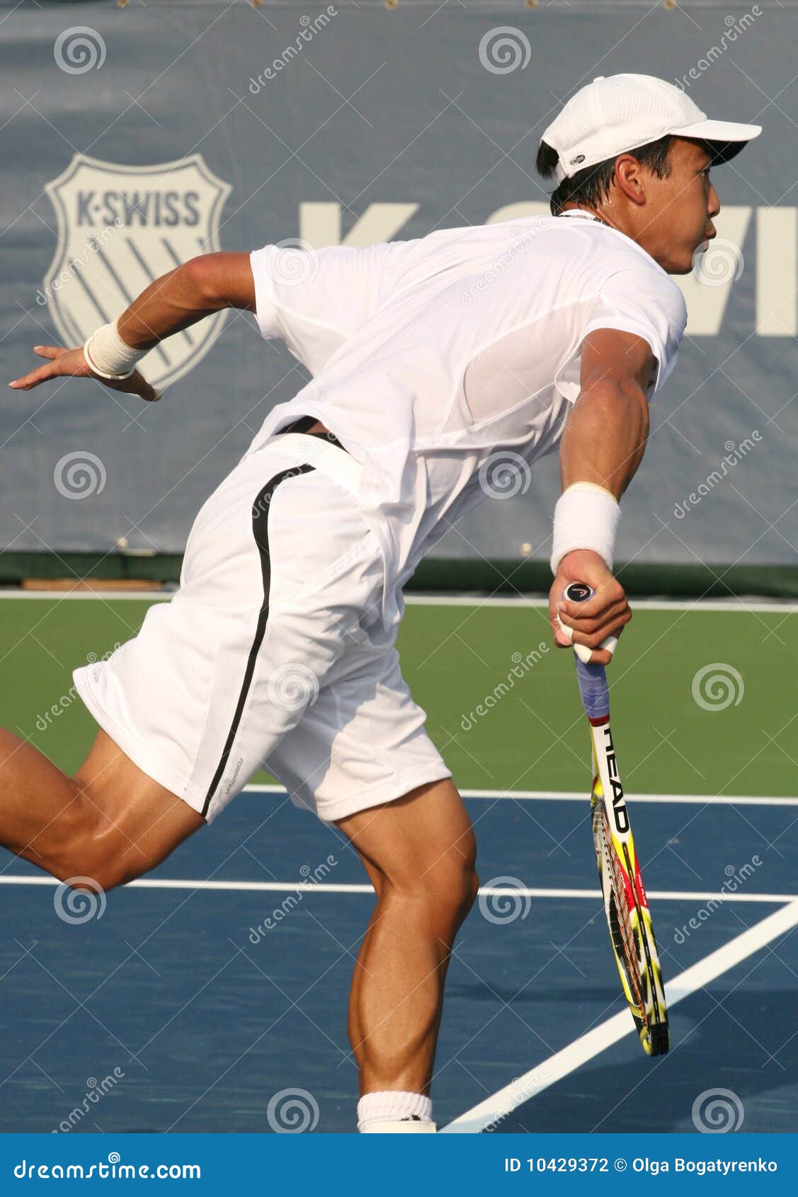Male Professional Tennis Player Serve Editorial Photography - Image of ...