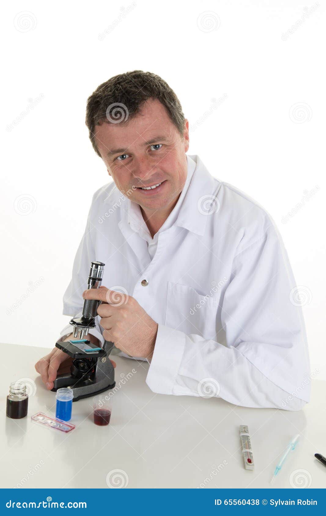 Male Researcher Carrying Out Scientific Research in a Lab Stock Photo ...