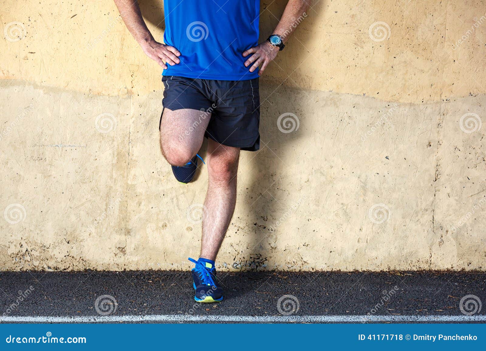 Male Runner Leaning Relaxed Stock Photo - Image of shoes, athlete: 41171718