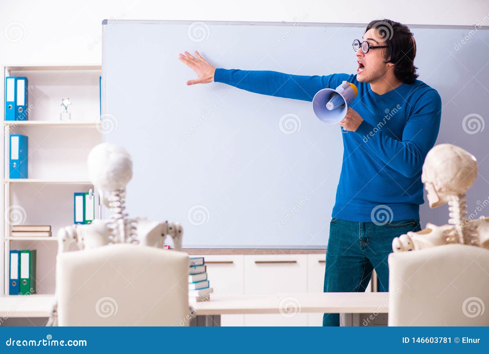 Comic Book Yelling Stock Photos - Free & Royalty-Free Stock Photos from ...