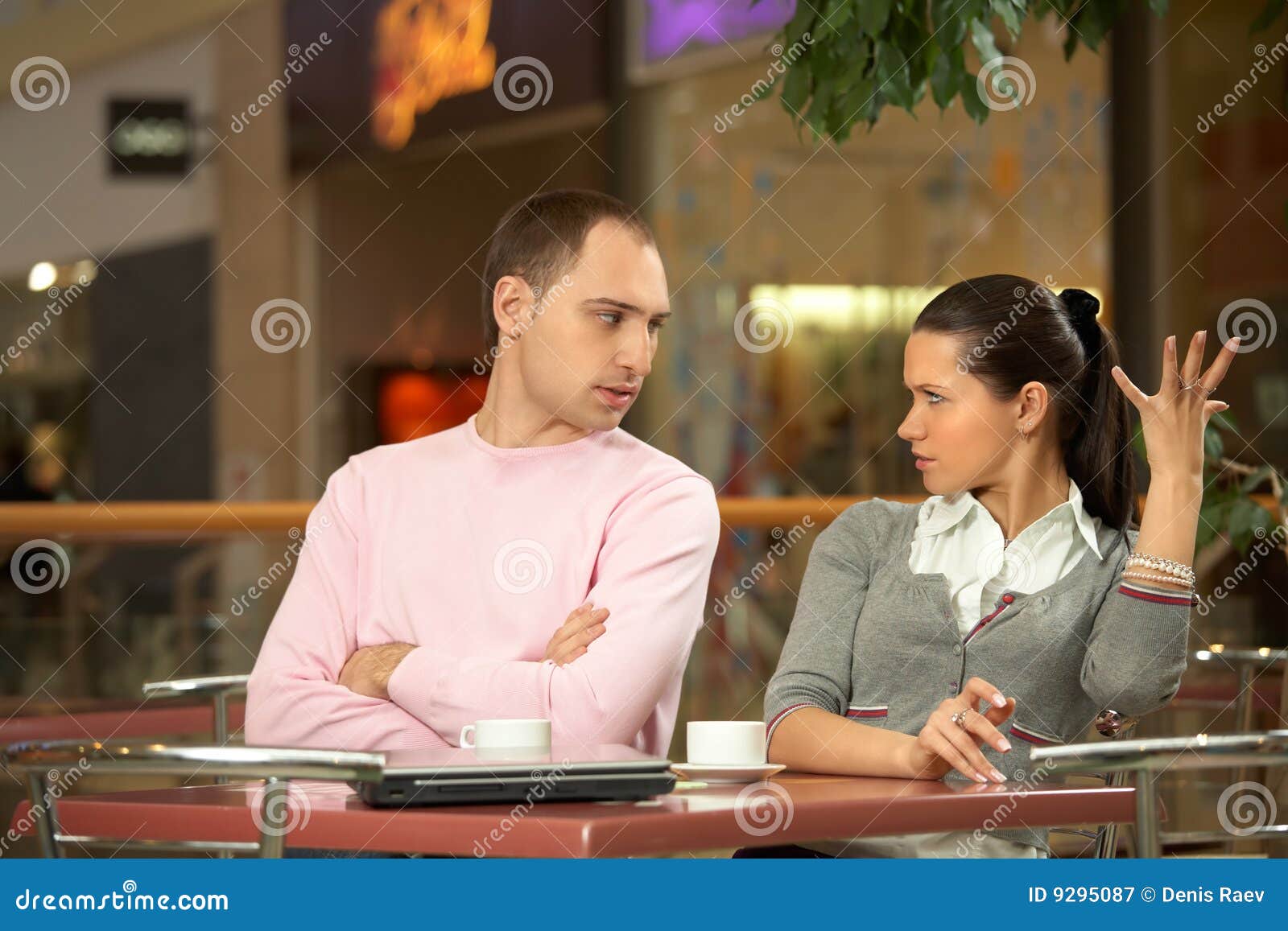 Malentendido imagen de archivo. Imagen de restaurante - 9295087