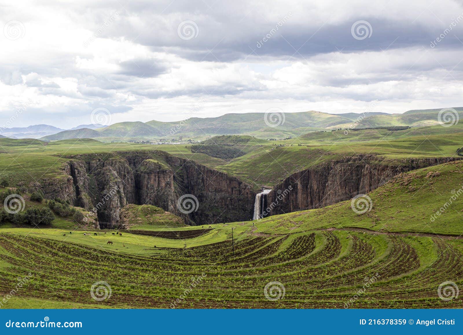 Maletsunyane Falls, Far Way View Stock Image - Image of african, rock ...