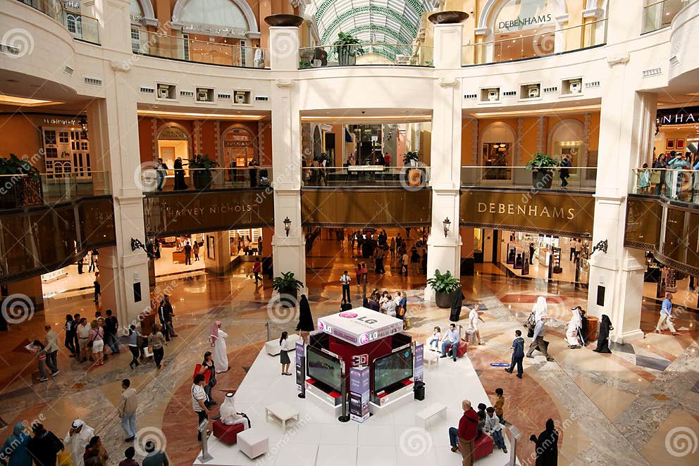 Mall of the Emirates editorial image. Image of architecture - 19631215