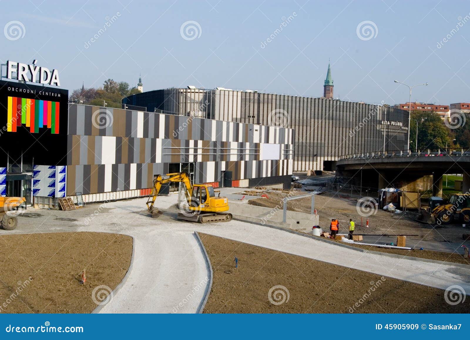 Mall under construction editorial stock image. Image of architecture ...