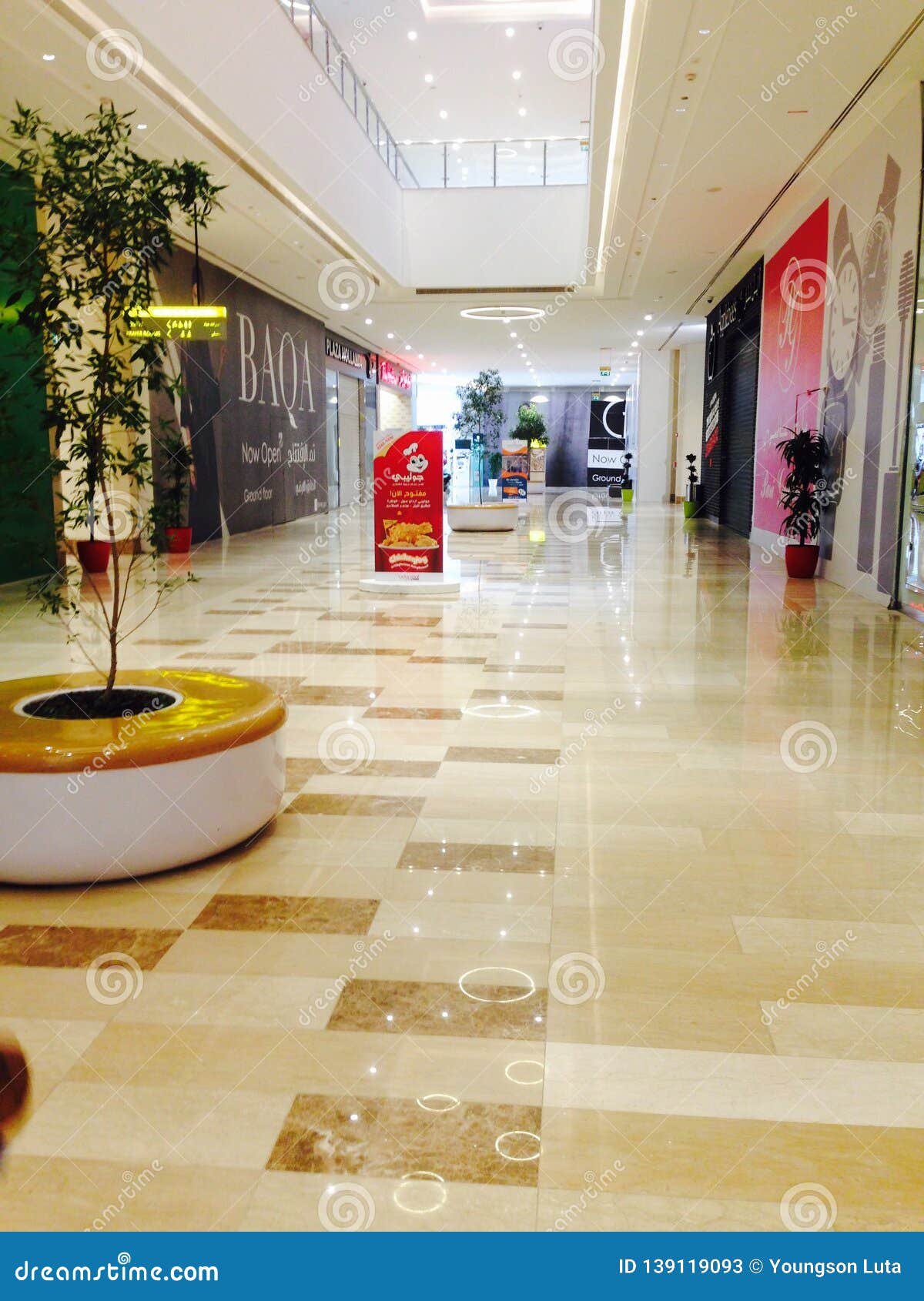 Mall editorial stock photo. Image of aisle, walking - 139119093