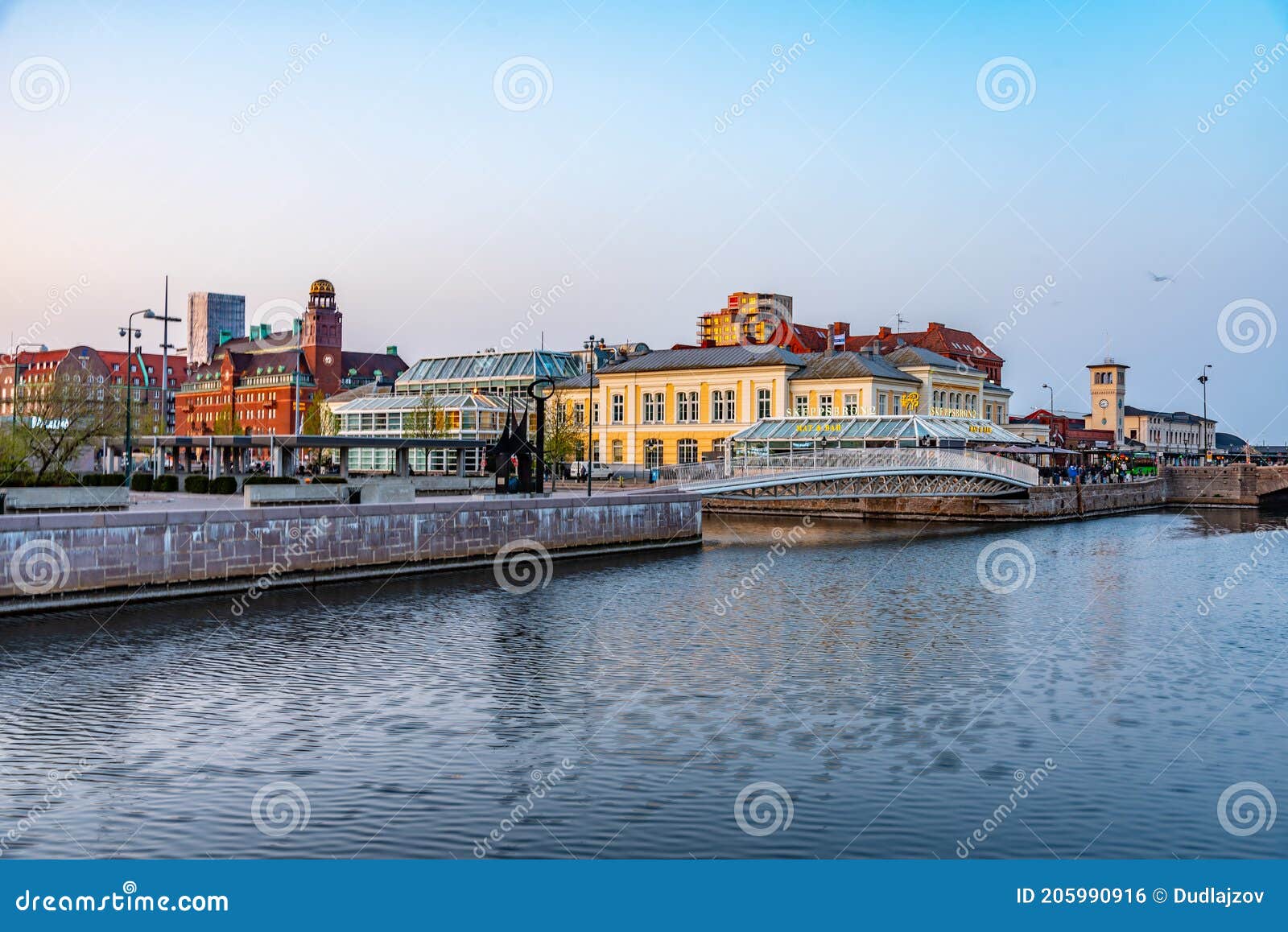 MALMO, SWEDEN, APRIL 24, 2019: Sunset View of Waterfront Alongside a ...