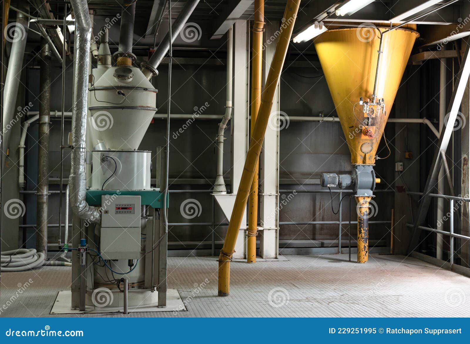 Malt Silo for Beer Production Stock Image - Image of boiler, harvesting ...