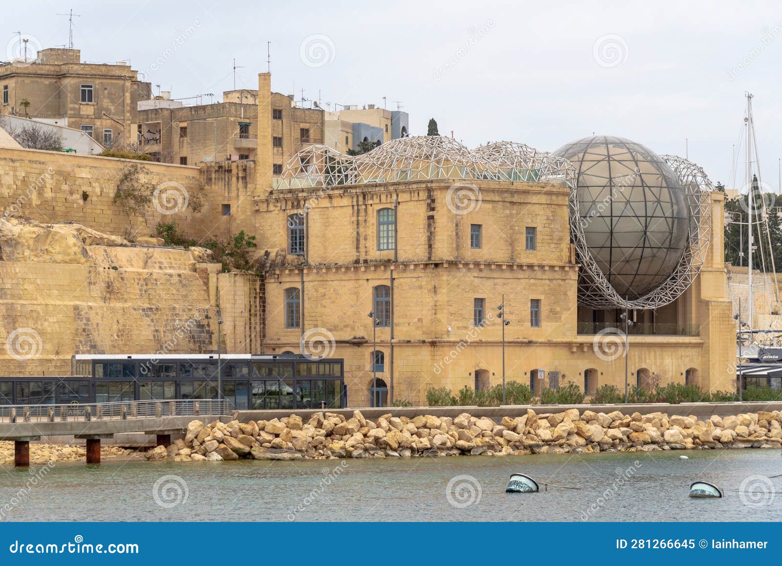 Esplora Buildings in Malta. Editorial Image - Image of malta, open ...