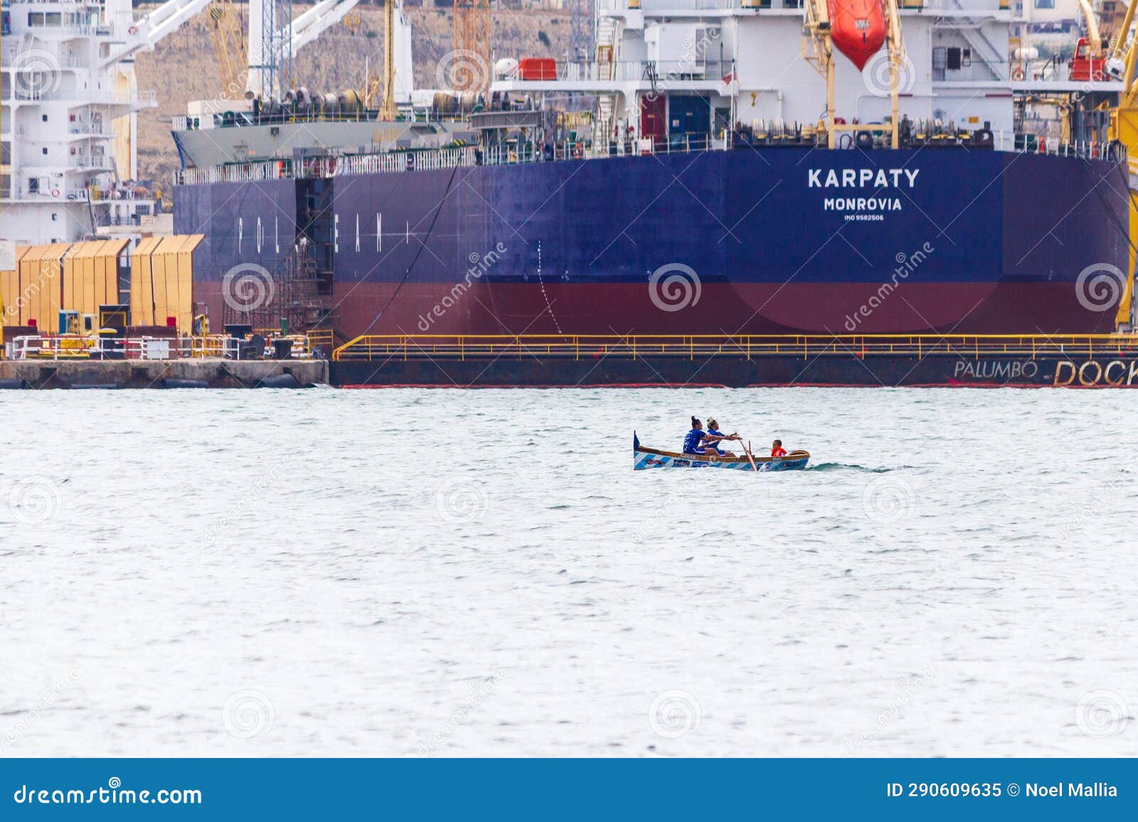 The Maltese rowing Regatta editorial image. Image of tourism - 290609635