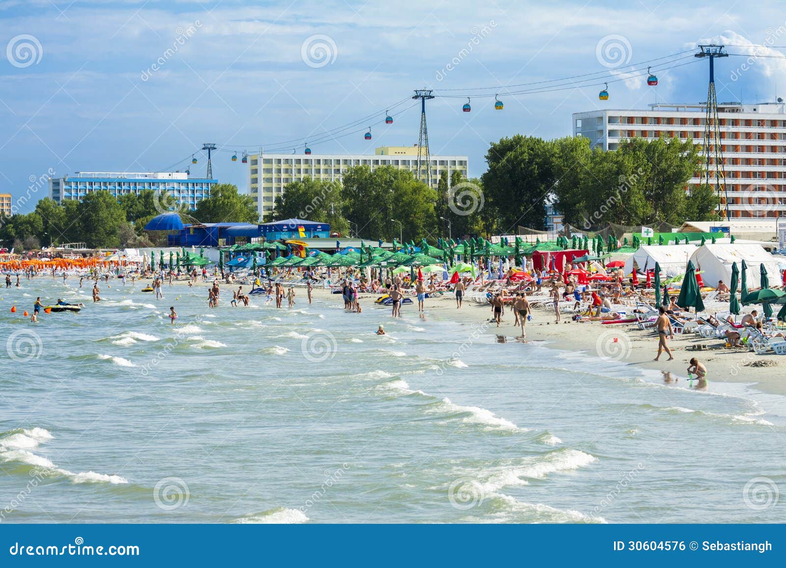 Mamaia-Strand, Rumänien redaktionelles foto. Bild von europäisch - 30604576