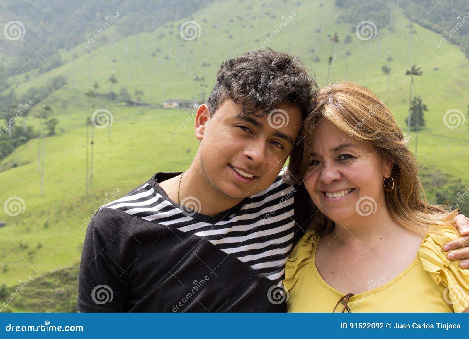 Mamma E Figlio Del Genitore Fotografia Stock - Immagine di bello ...