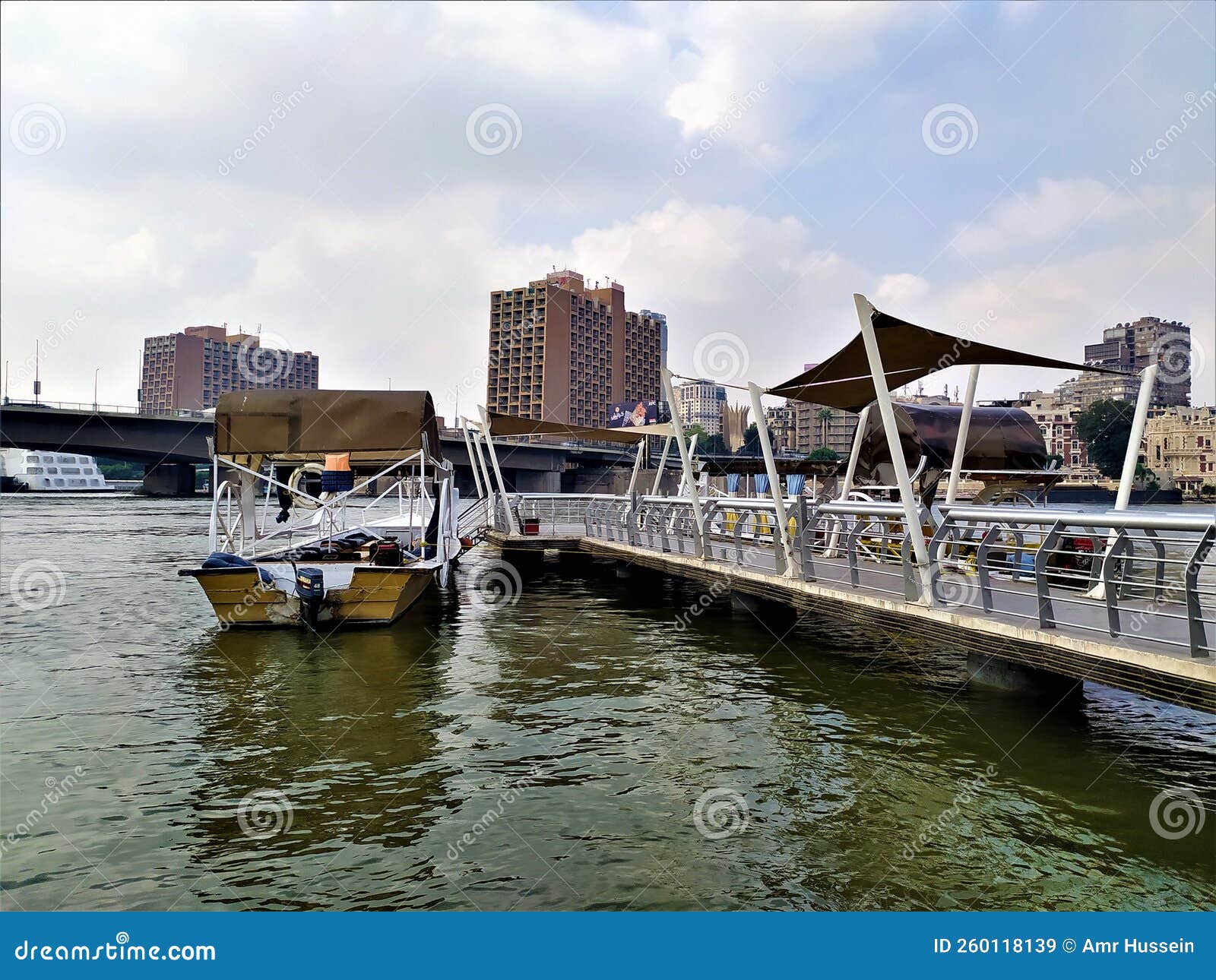 Mamsha Ahl Misr in Cairo editorial stock image. Image of mamsha - 260118139