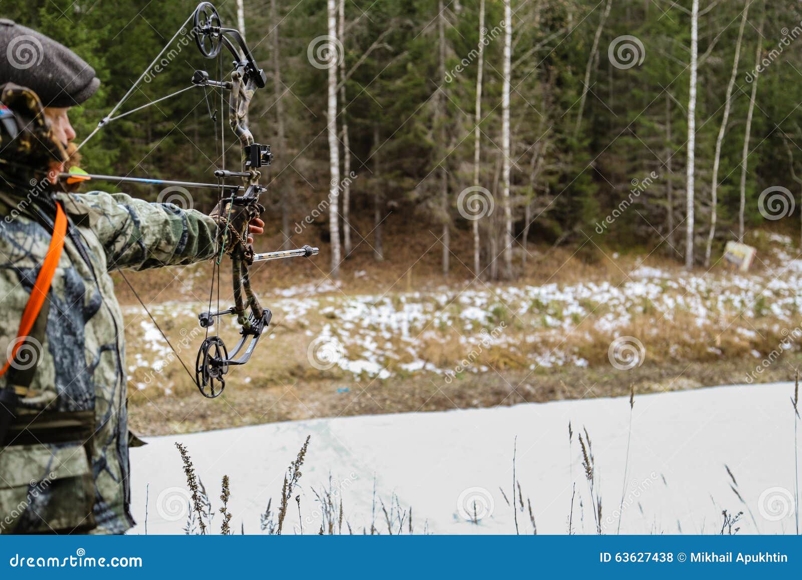 Man archer stock photo. Image of shooting, archer, aiming - 63627438