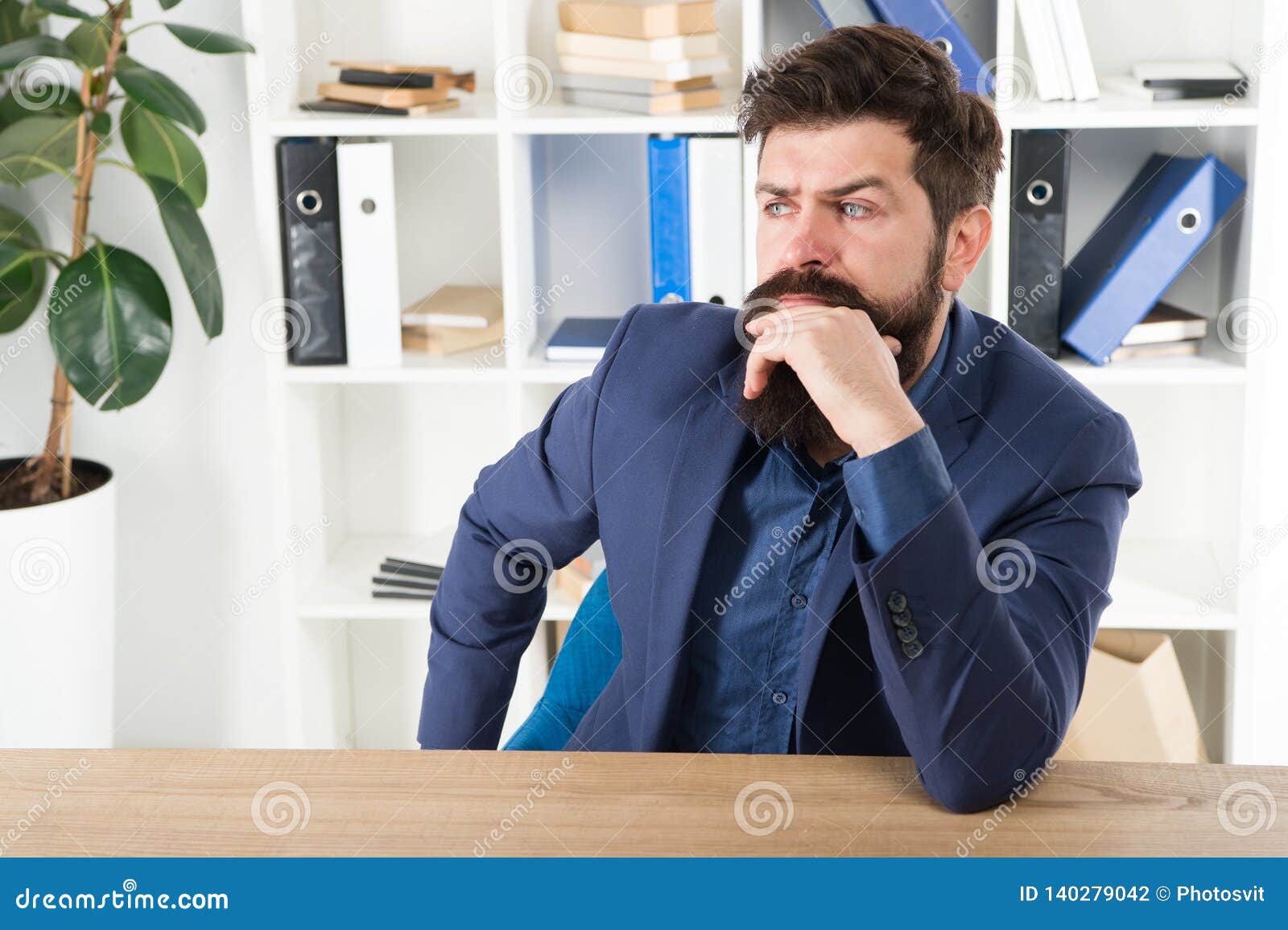 Man Bearded Businessman Thoughtful Face Solving Problem Making Decision ...