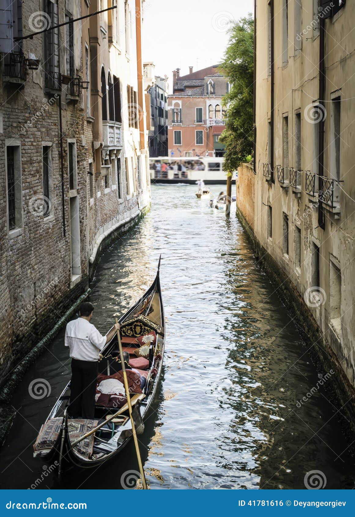Man on a boat in Venice editorial photo. Image of historic - 41781616