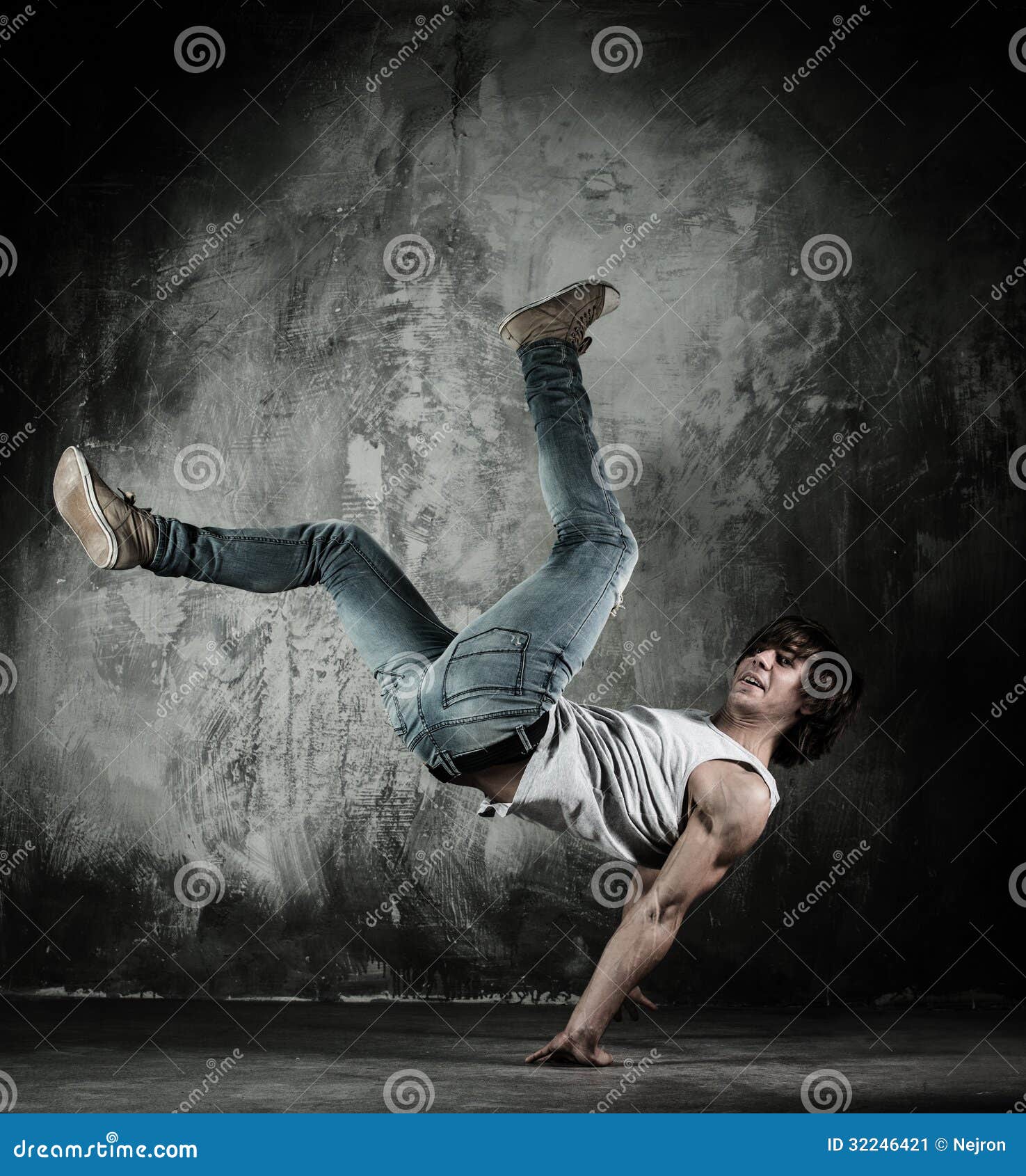 Man brake dancing stock image. Image of breakdance, modern - 32246421