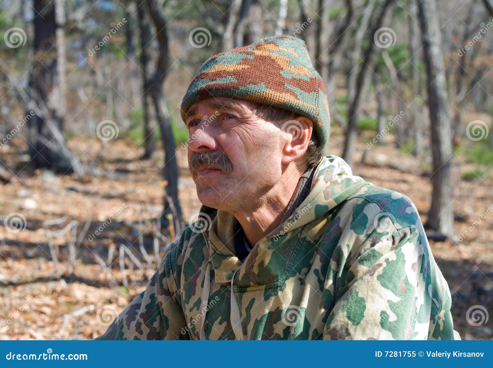 Man in Camouflage 14 stock image. Image of nature, camouflage - 7281755