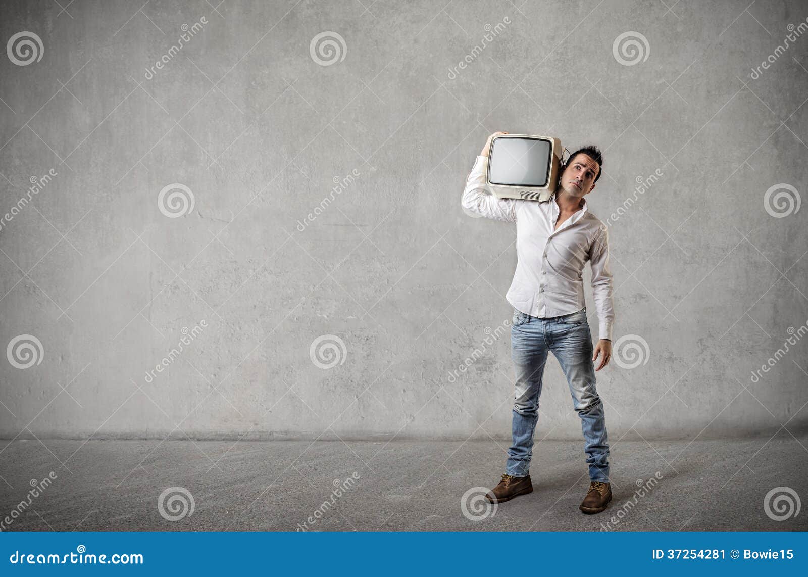 Man Carrying an Old Television Stock Image - Image of persuade ...