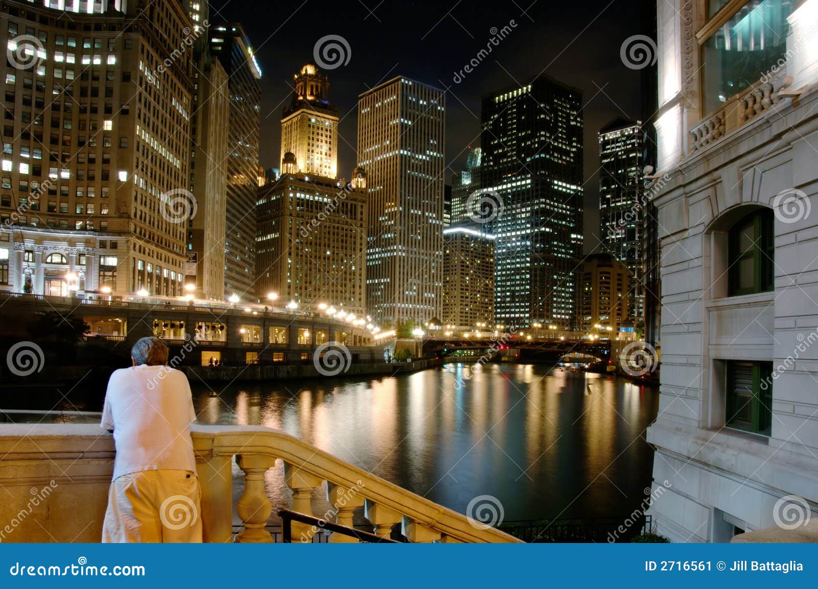 Man by the Chicago River at Ni Stock Image - Image of city, buildings ...