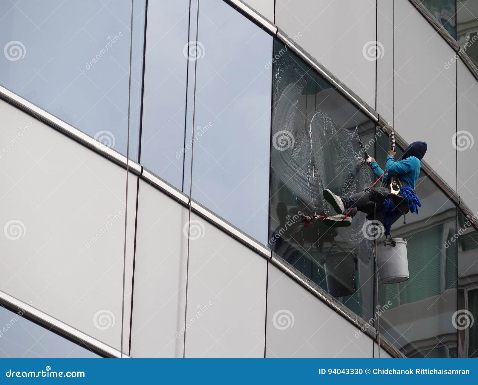 Man Cleaning Glass Building Editorial Image - Image of safe, access ...