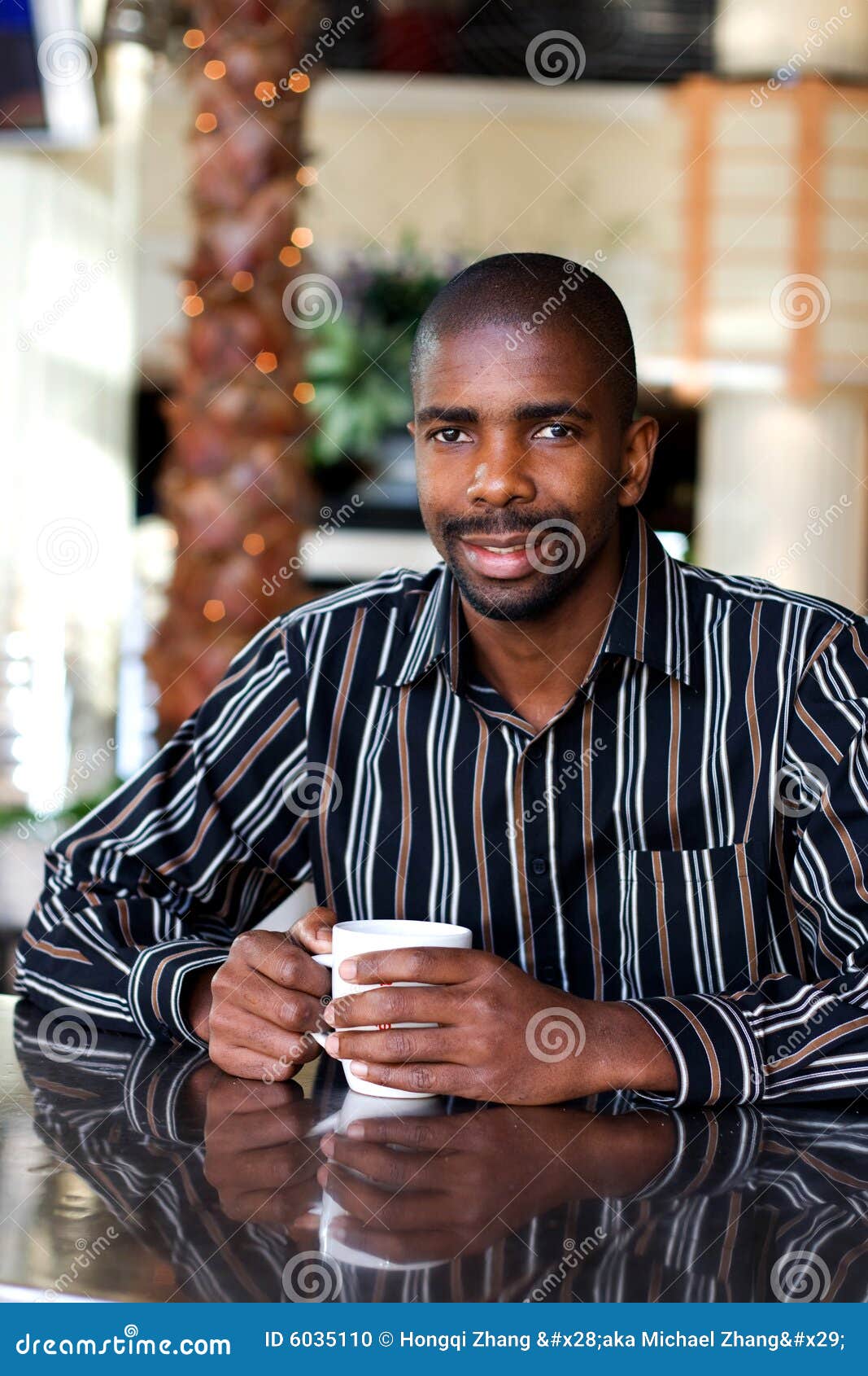 Man in coffee shop stock photo. Image of beverage, fresh - 6035110