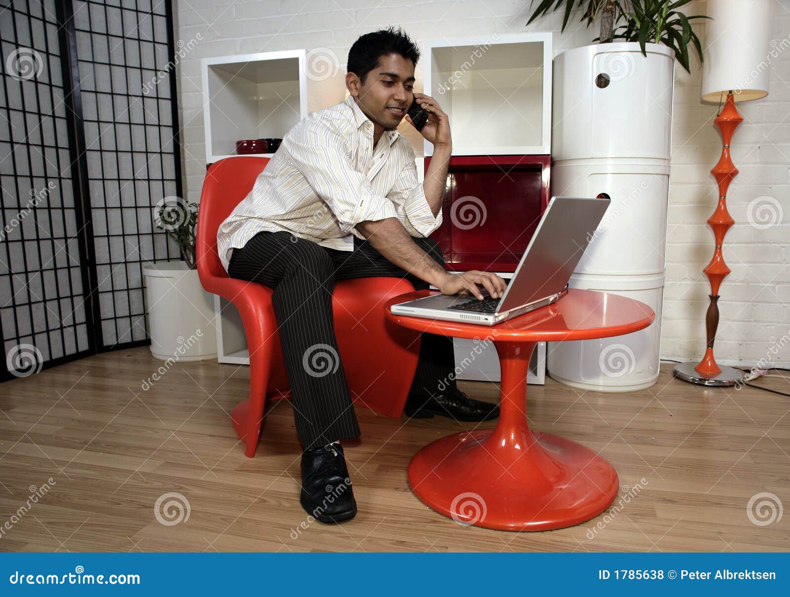Man and computer stock photo. Image of brown, retro, orange - 1785638