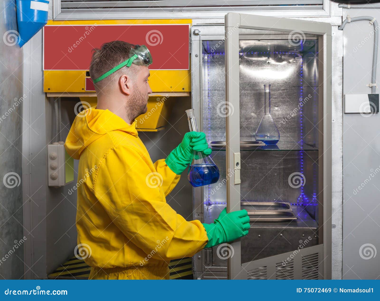 Man cooking meth stock image. Image of habit, medicine - 75072469
