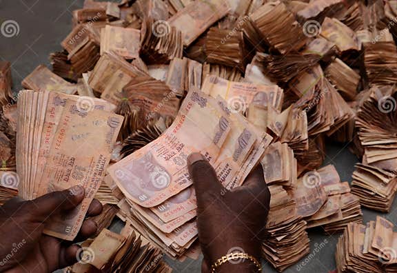Man counting indian rupees stock image. Image of denominations - 35068327