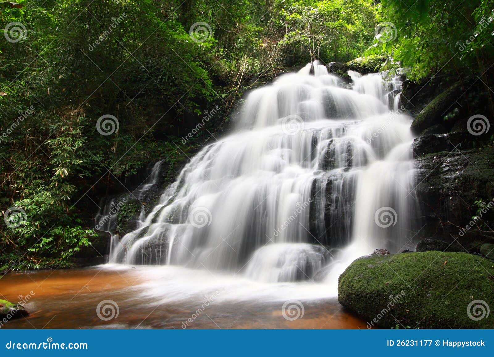 Man Daeng Waterfall stock image. Image of leaf, emerald - 26231177