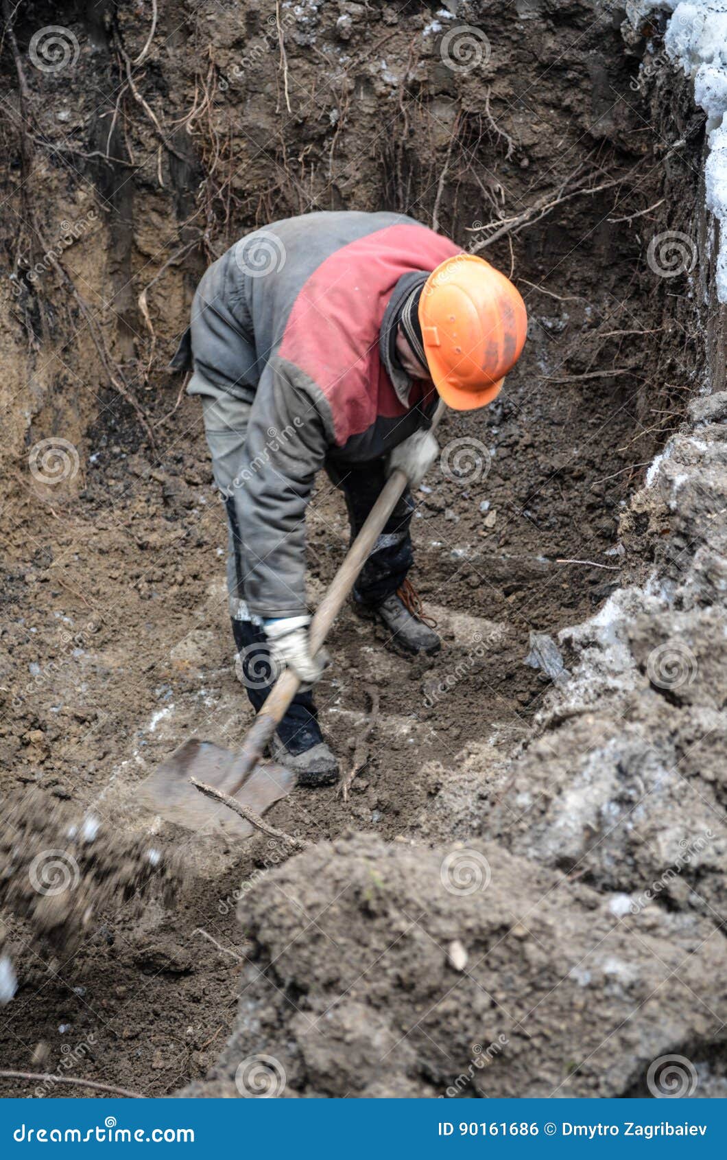 Man digs a pit editorial photo. Image of farming, detail - 90161686