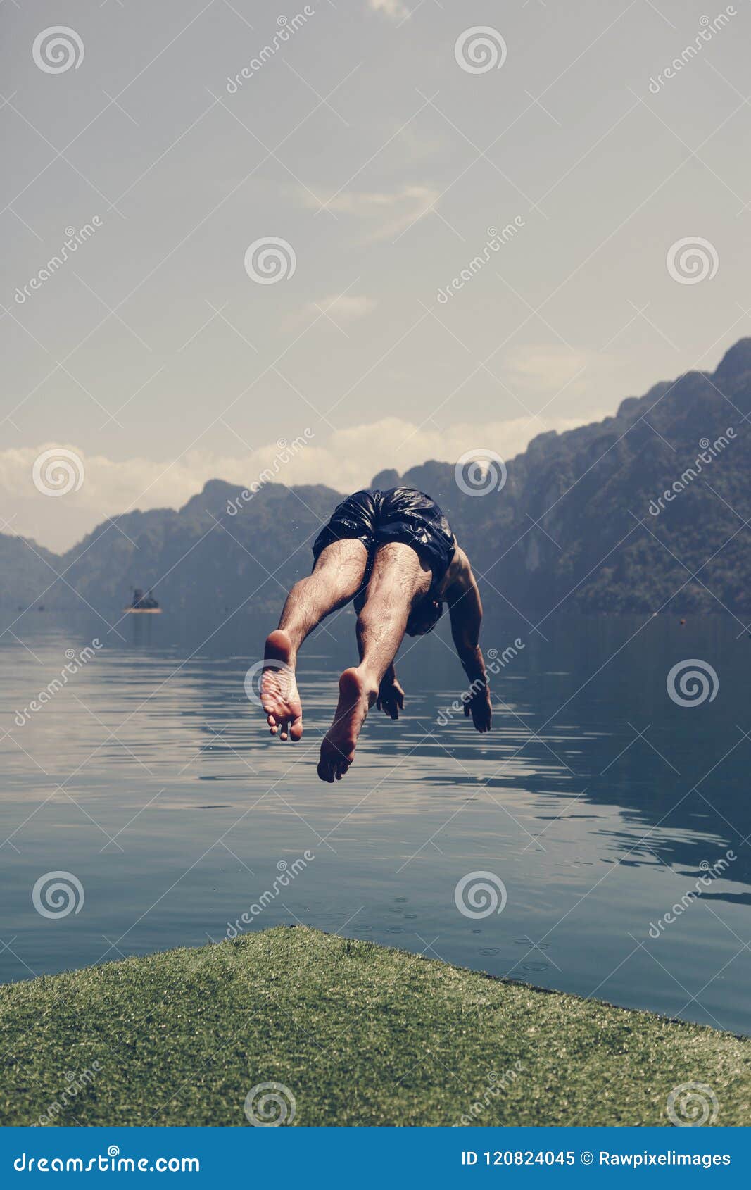 Man diving into the water stock image. Image of lake - 120824045